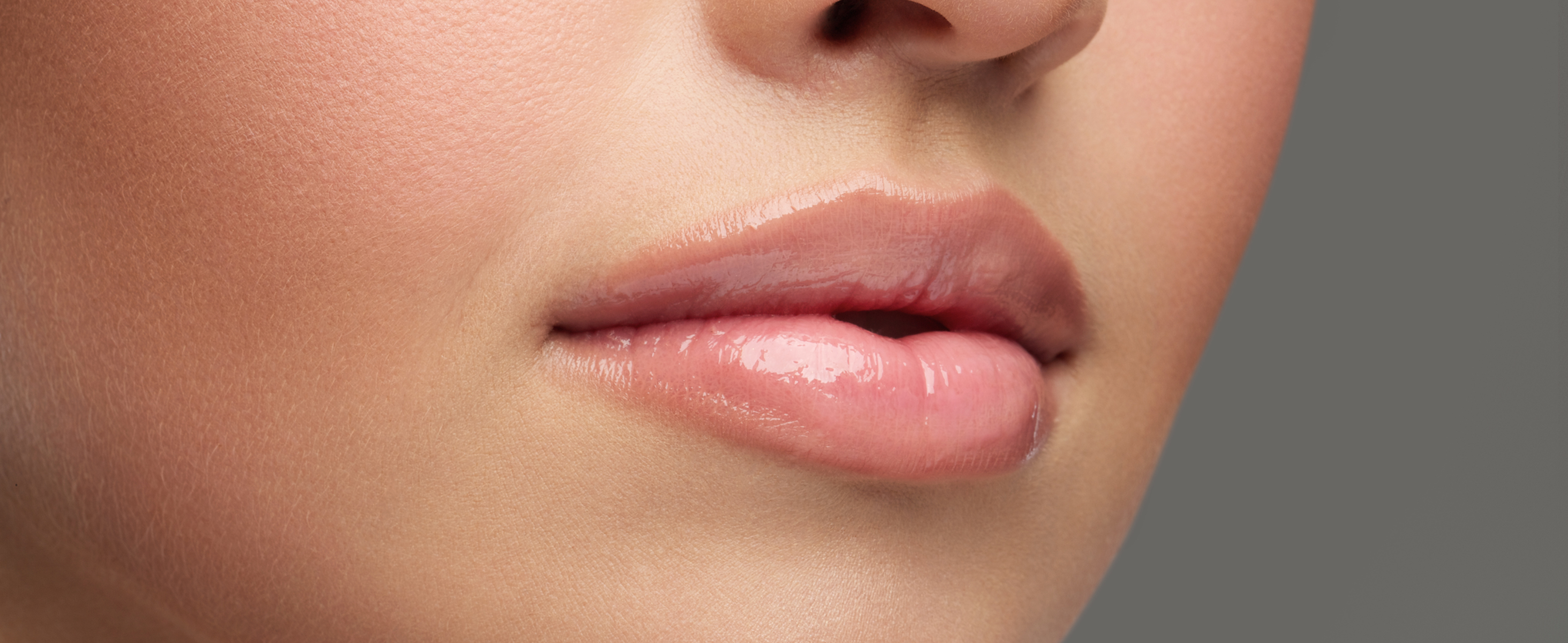 Common Causes Of Dark Lips And How to Lighten Dark Lips – Abera.us